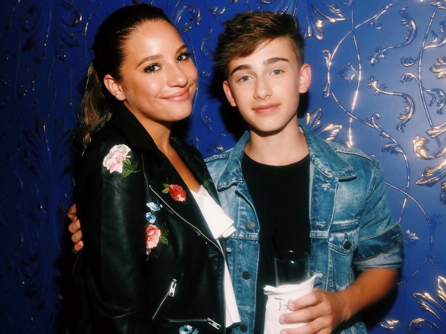 Johnny Orlando & Mackenzie Ziegler im Dezember in Deutschland - Konzert ...